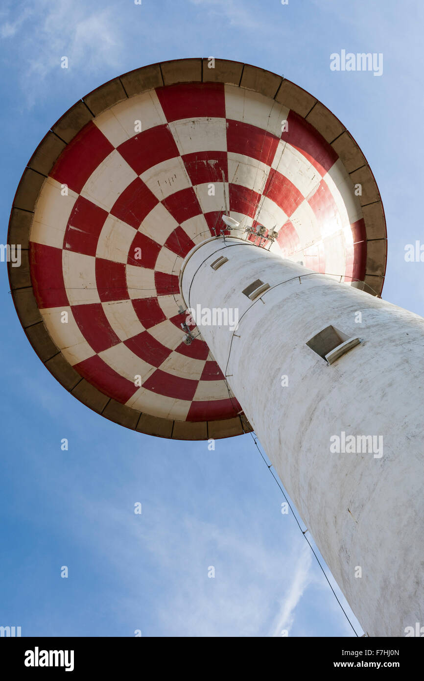 Red white checkered water tower hi-res stock photography and images - Alamy