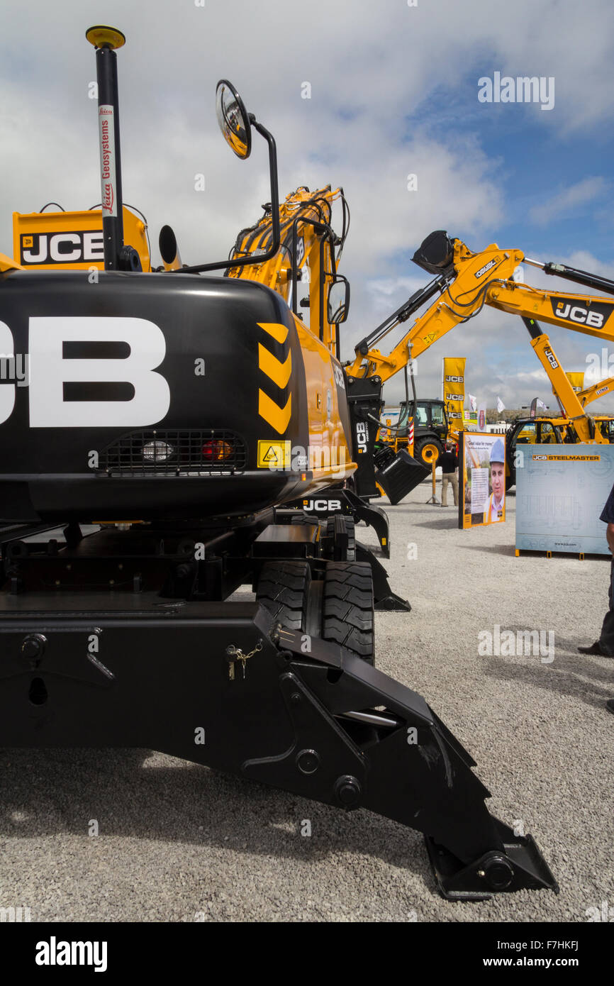 Jcb logo hi-res stock photography and images - Alamy