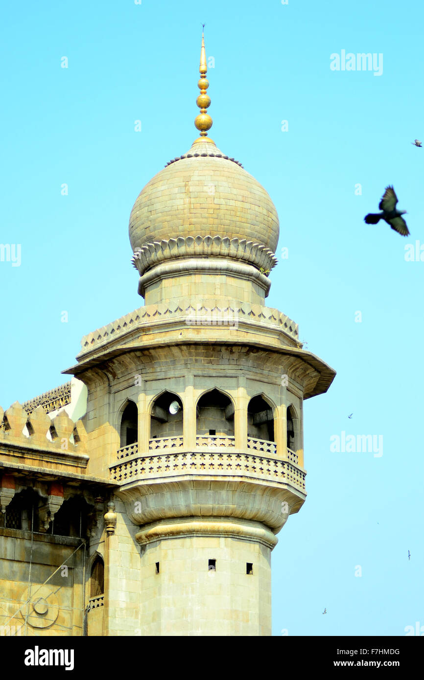 mughal minaret in mekka masjid hyderabad Stock Photo - Alamy