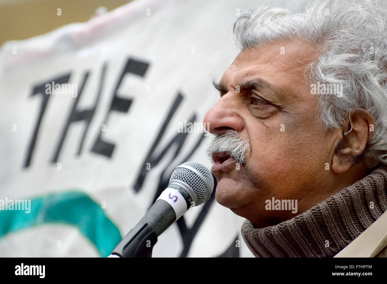 Tariq ali writer hi-res stock photography and images - Alamy