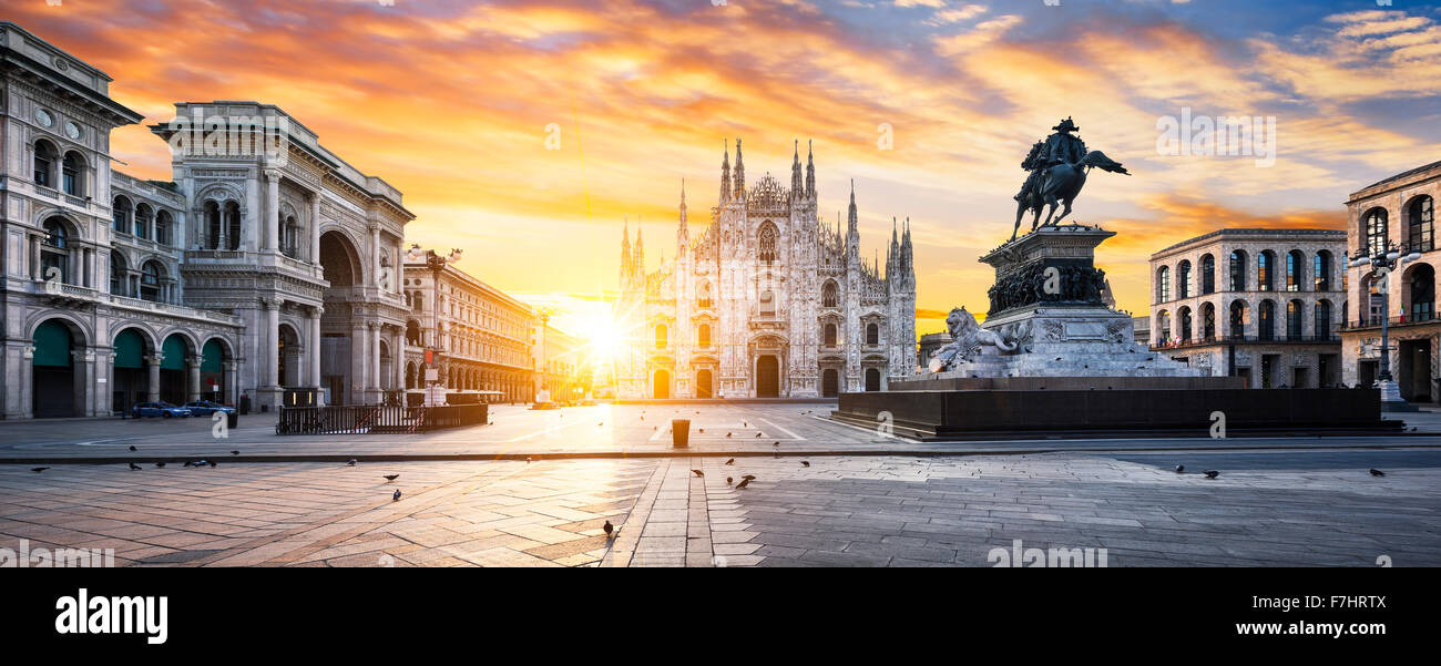 Duomo at sunrise hi-res stock photography and images - Alamy