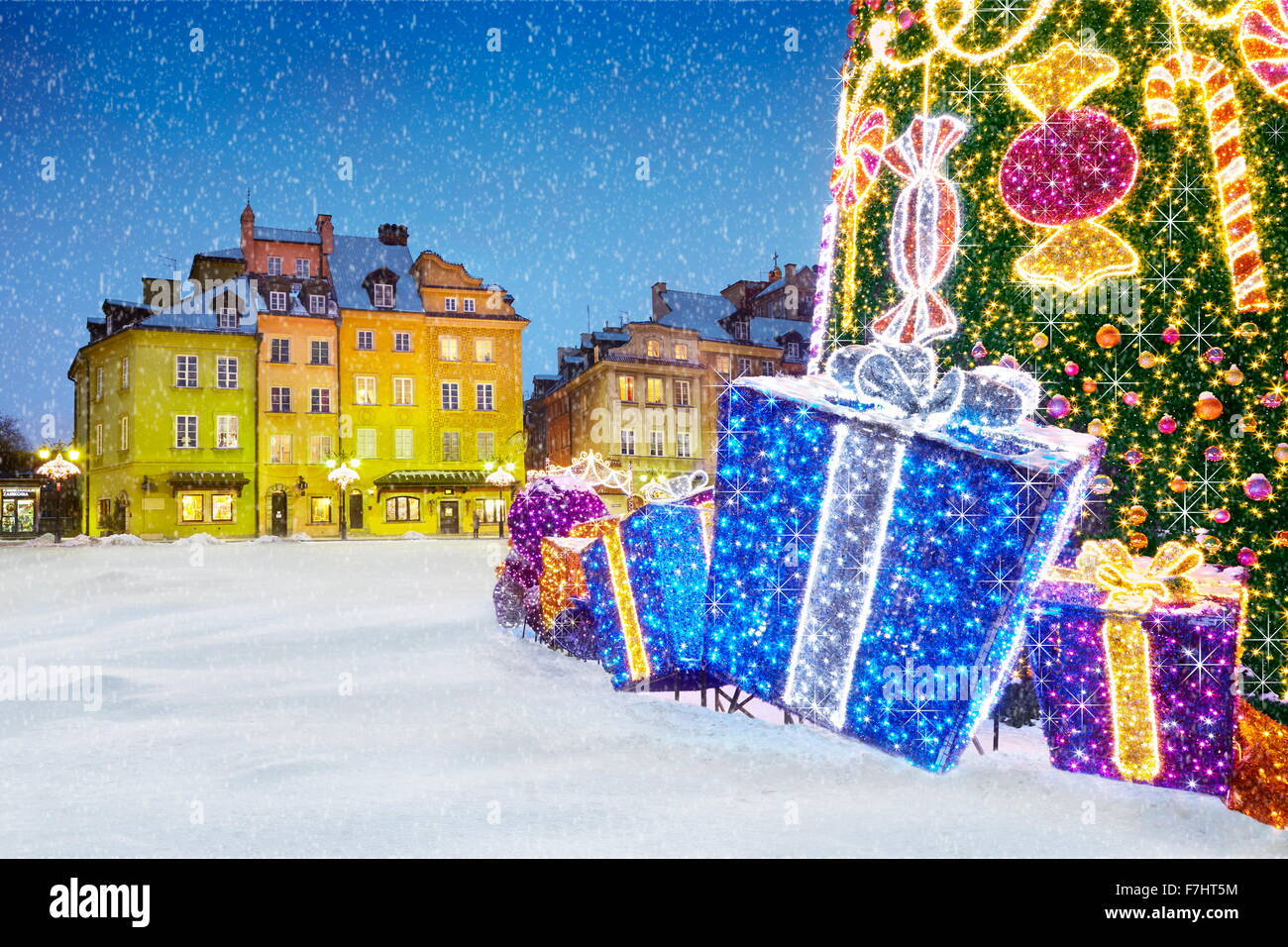 Outdoor snow christmas tree decoration with gifts, Warsaw, Poland Stock ...