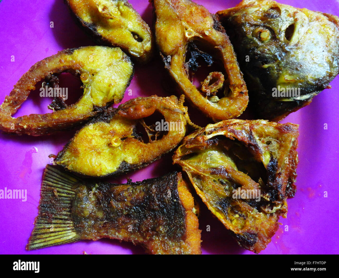 Plate of fried fish hi-res stock photography and images - Alamy