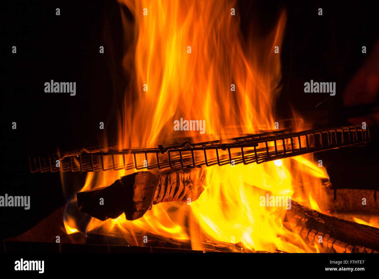 Fire in brazier hi-res stock photography and images - Alamy