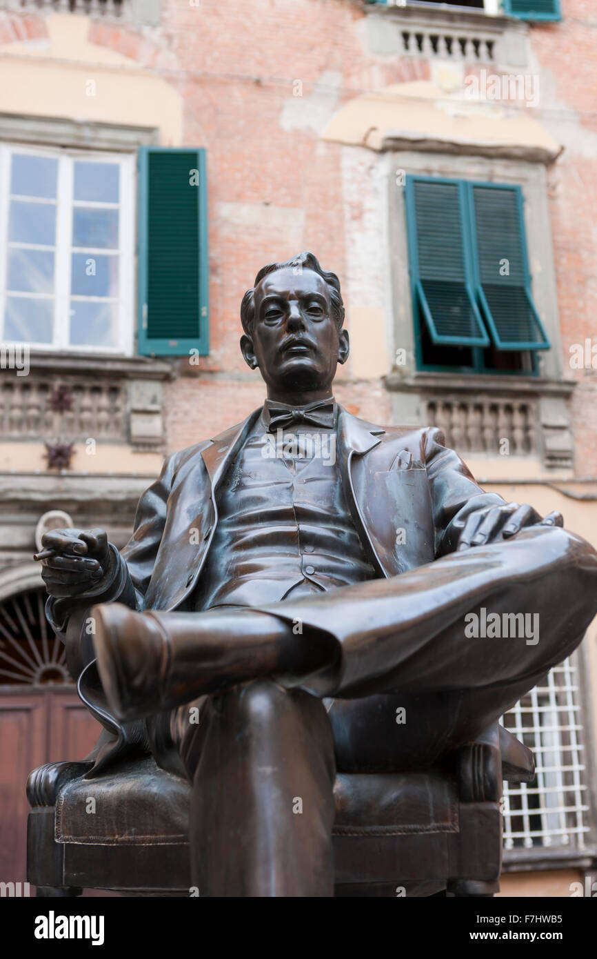 Statue of Giacomo Puccini, Lucca, Tuscany Stock Photo - Alamy