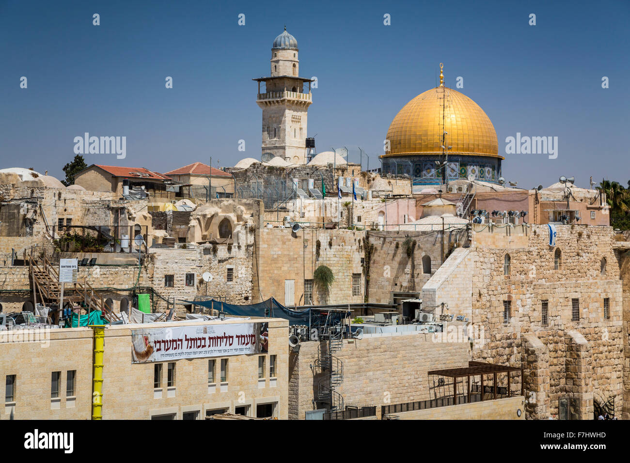 A view of the Temple Mount with Dome of the Rock and the Western Wall ...