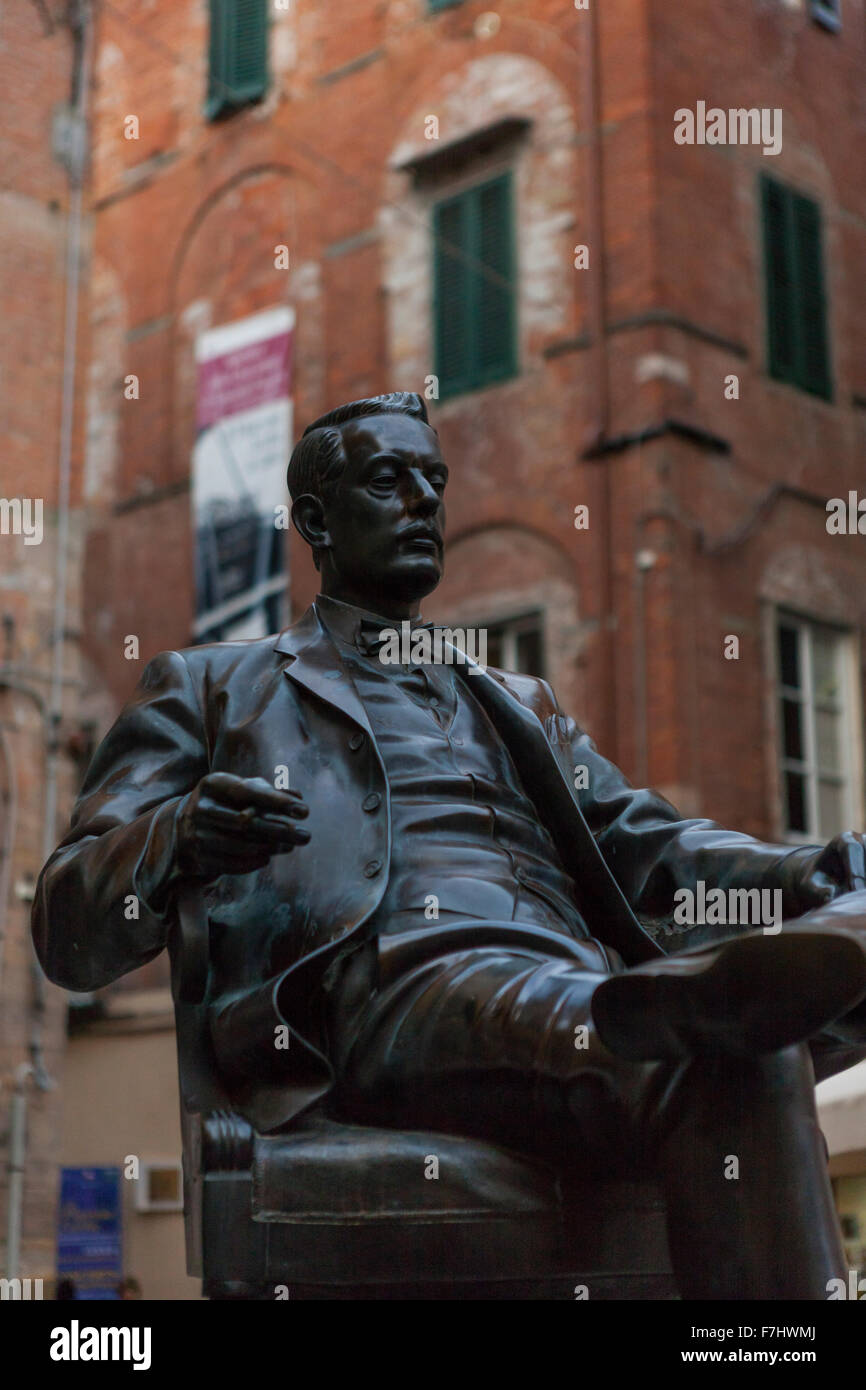 Statue of Giacomo Puccini, Lucca, Tuscany Stock Photo - Alamy