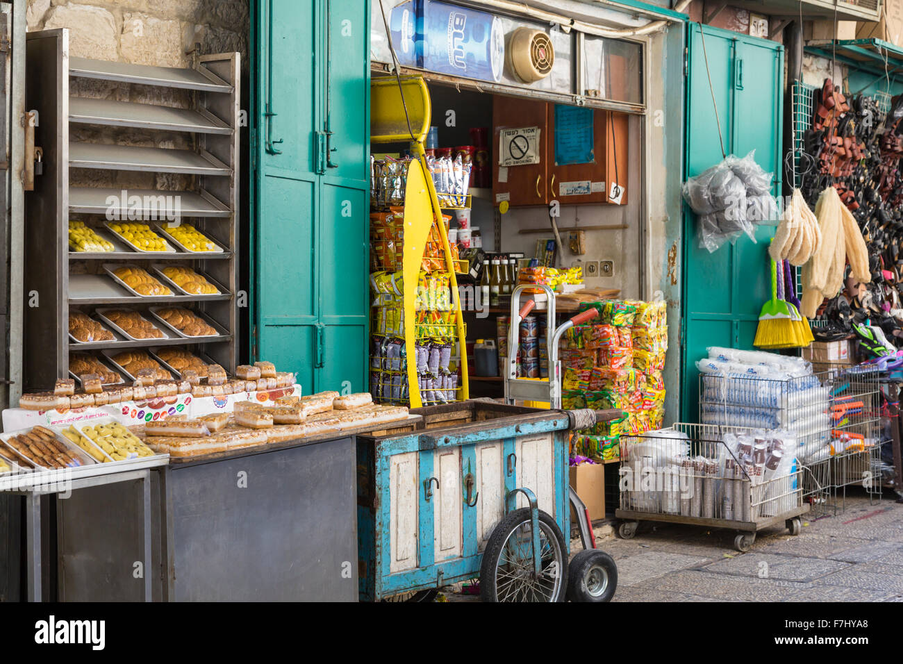 The Arab street market in the old city of Jerusalem, Israel, Middle ...