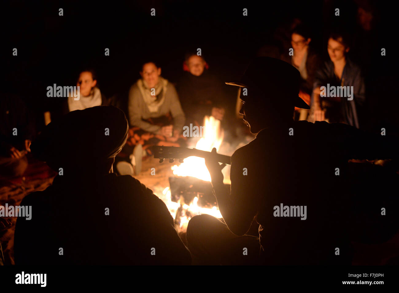 Merzouga, Morocco. 09th Nov, 2015. Participants of the Nosade desert ...