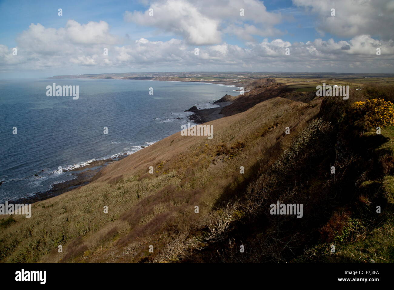 The north cornish coast towards Widemouth, from Dizzard, in the ...