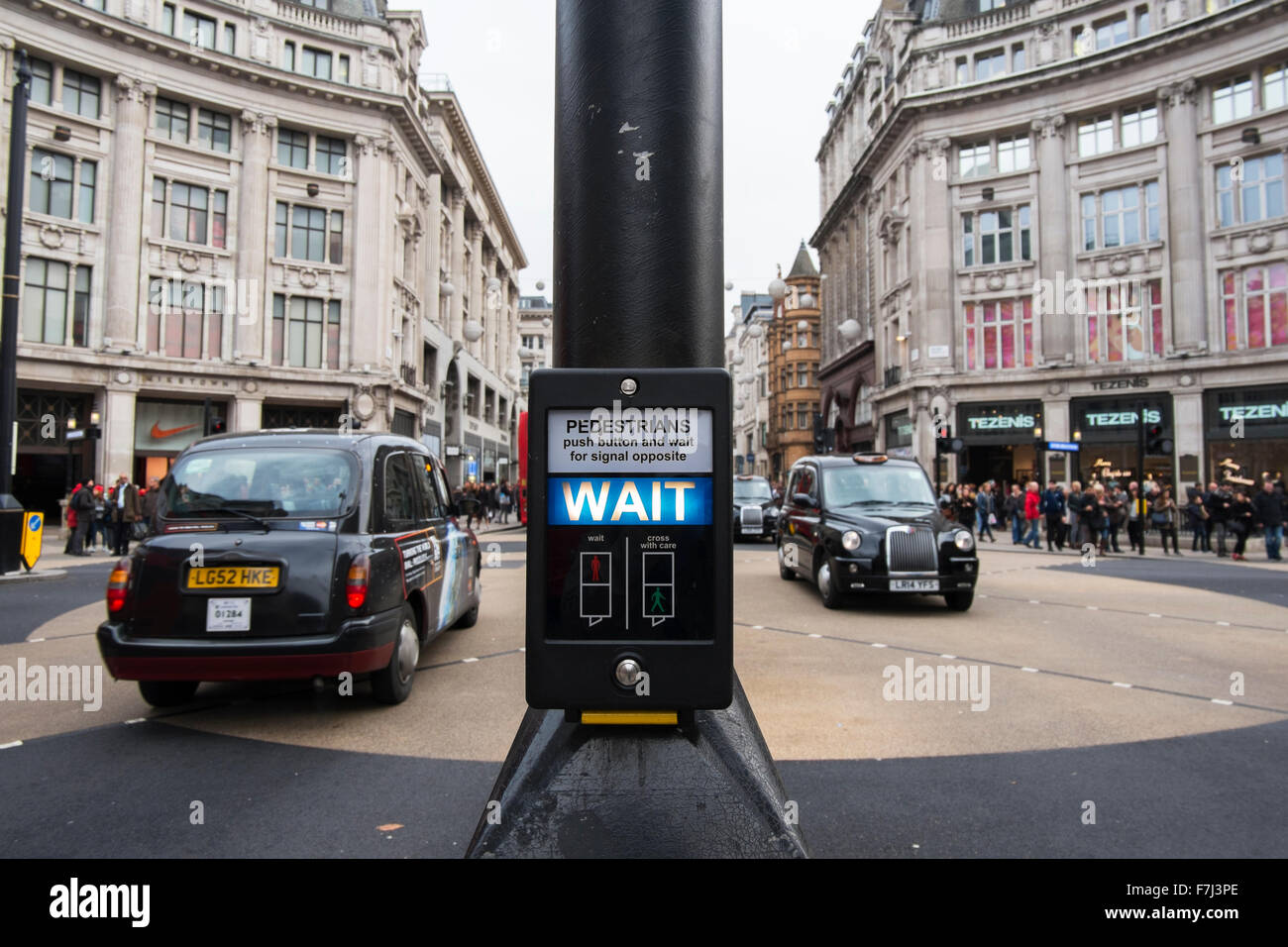 Buses driving through Oxford Circus in London, England, UK Stock Photo ...