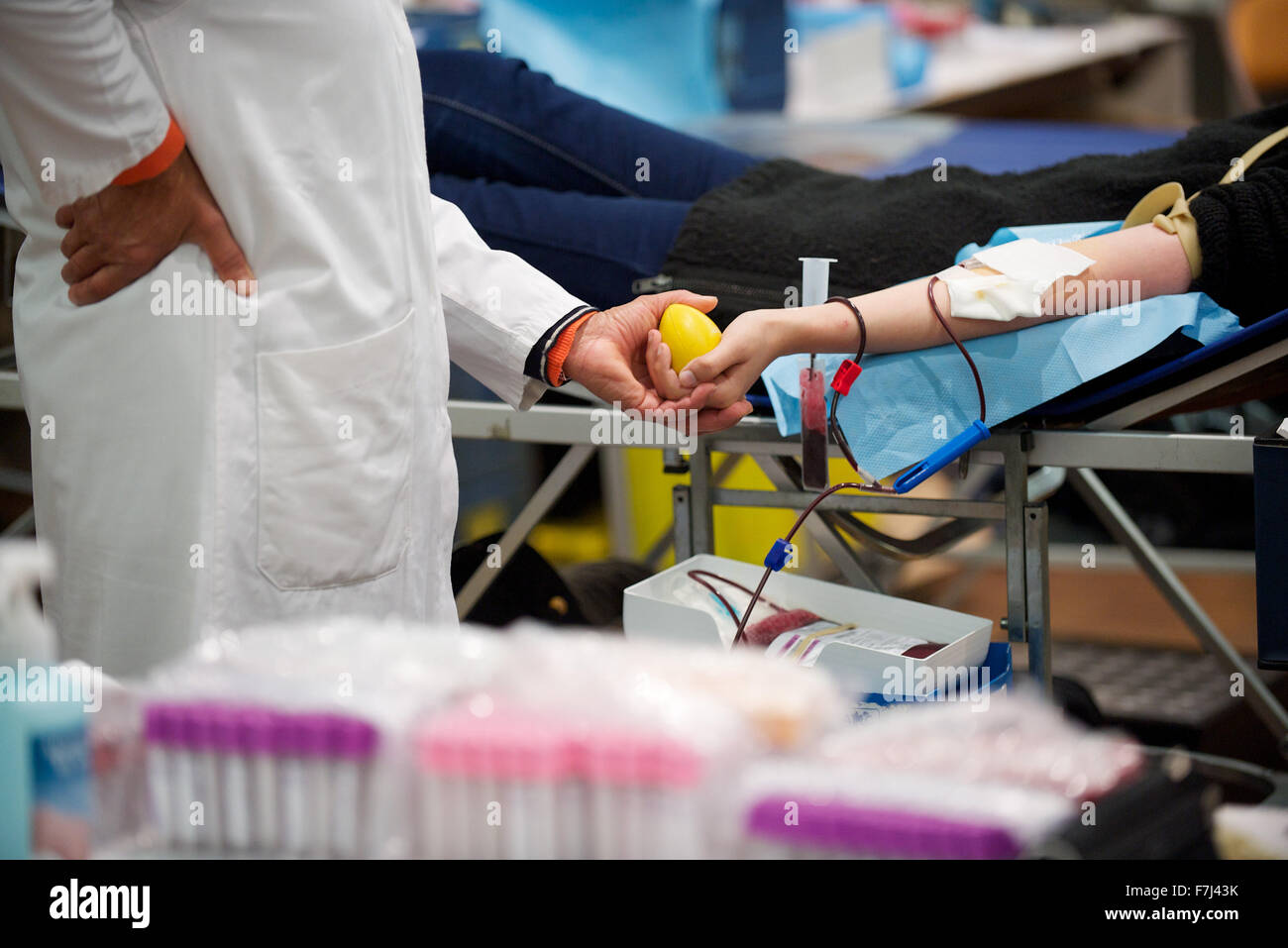 Donating blood hi-res stock photography and images - Alamy
