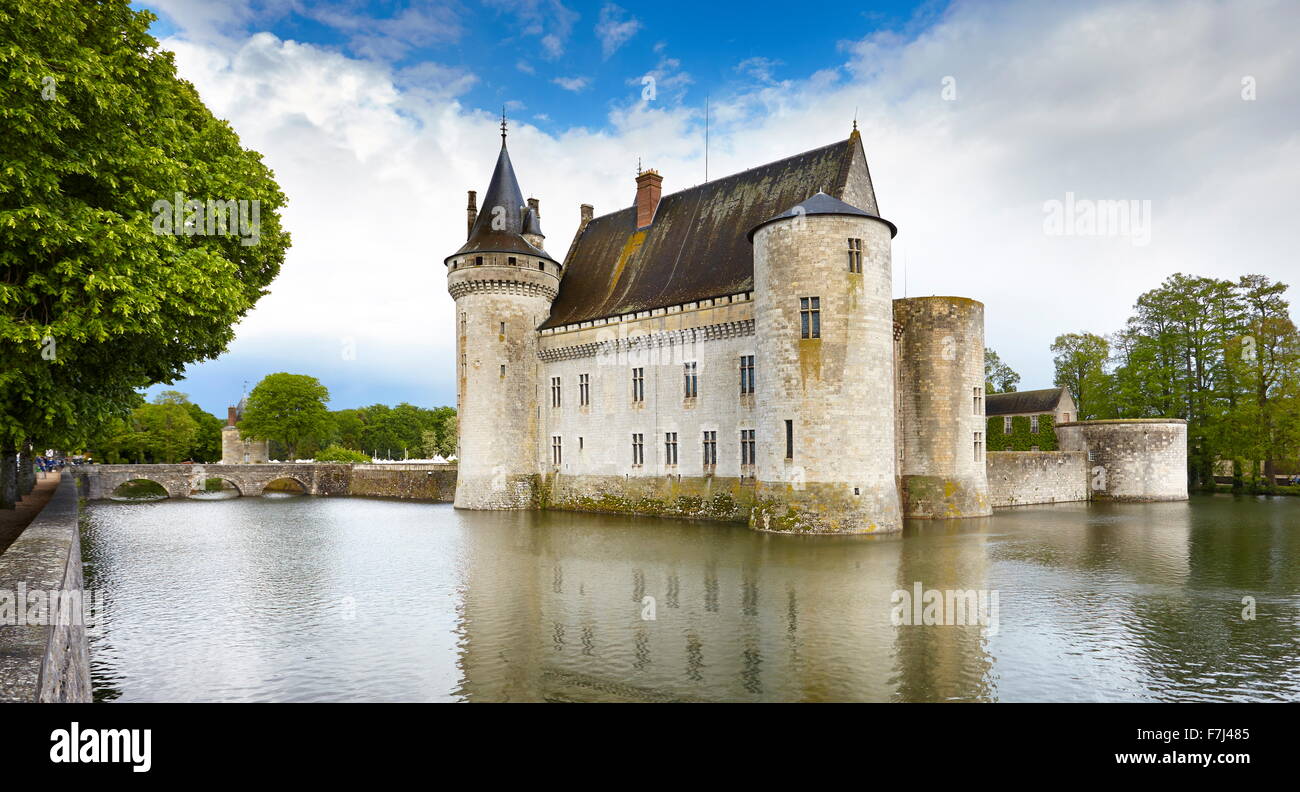 Sully Castle, Loire Valley, France Stock Photo - Alamy