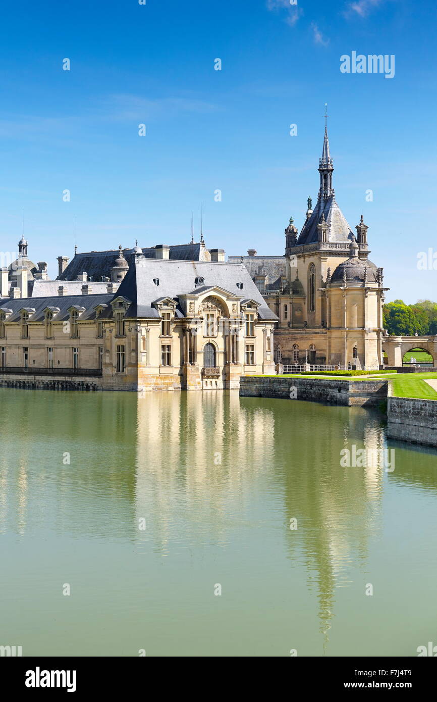 Chantilly Castle (Chateau de Chantilly) France Stock Photo - Alamy