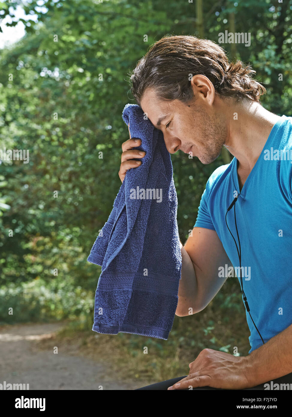 MAN PRACTISING SPORT Stock Photo - Alamy