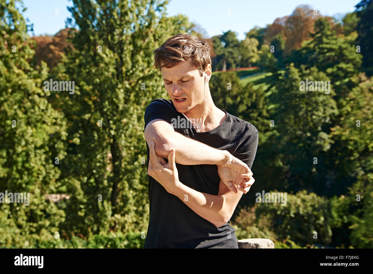 Sports elbow injuries hi-res stock photography and images - Alamy