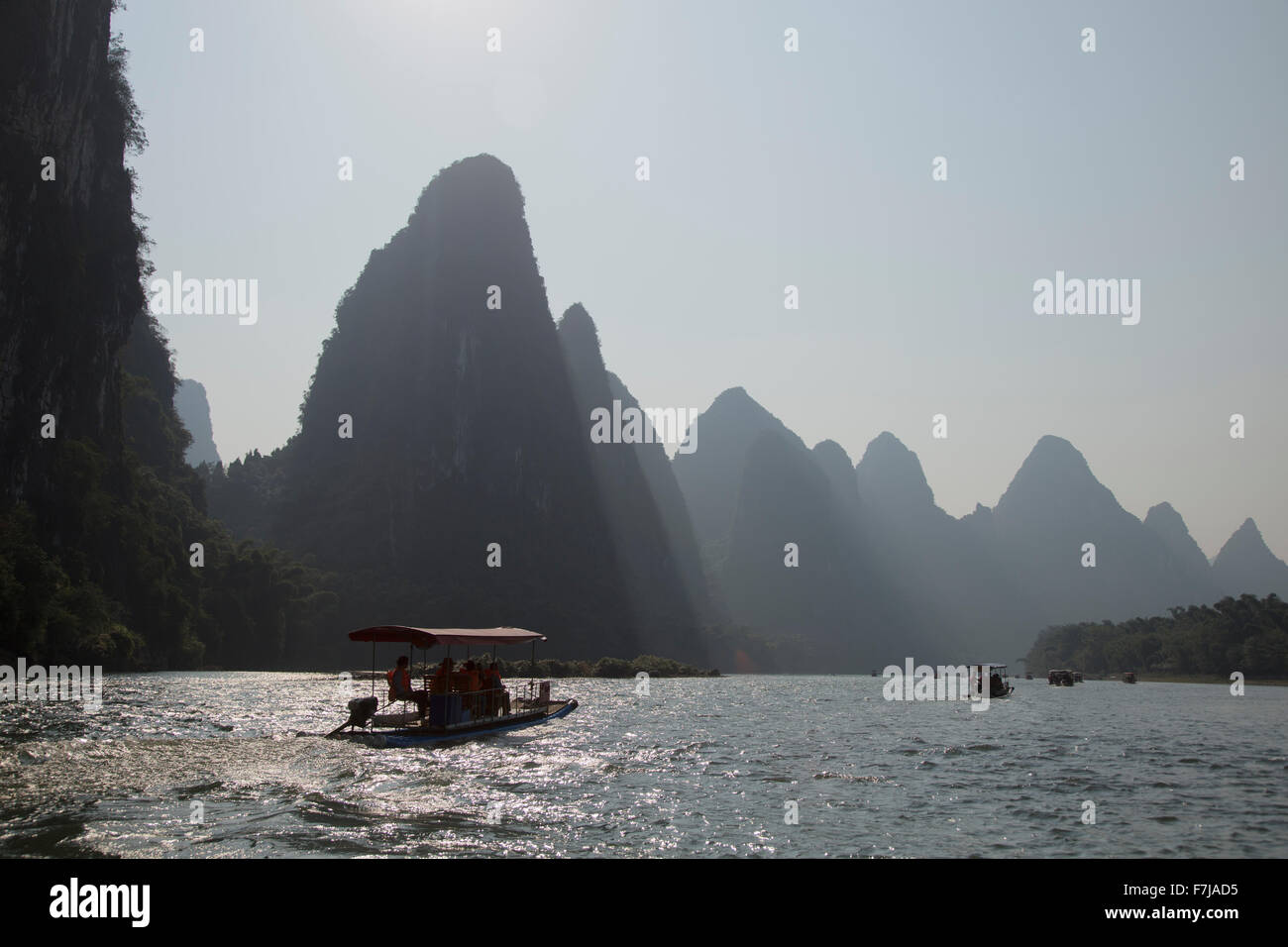 Karst guilin hi-res stock photography and images - Alamy