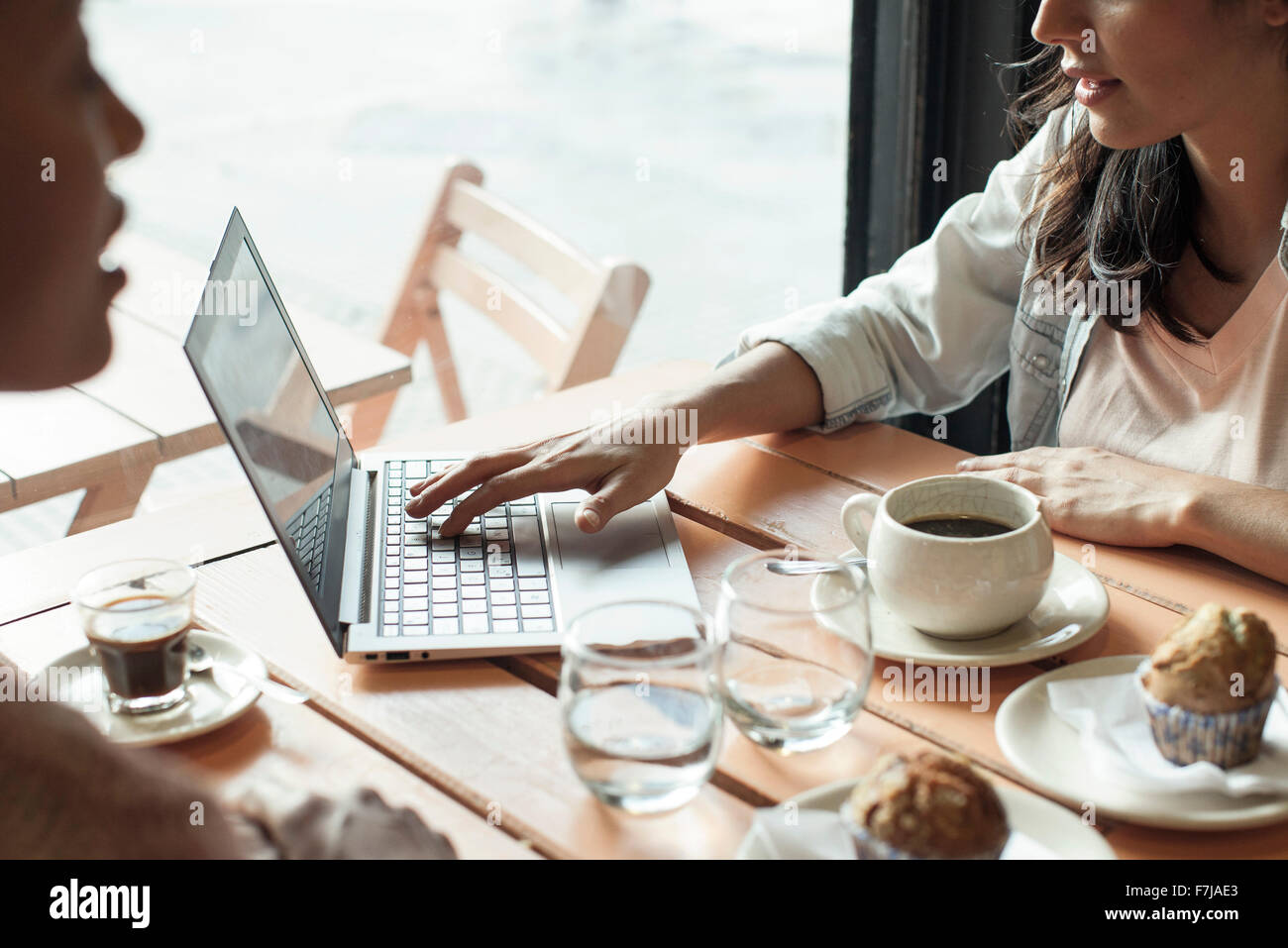 Images of convenience shops hi-res stock photography and images - Alamy