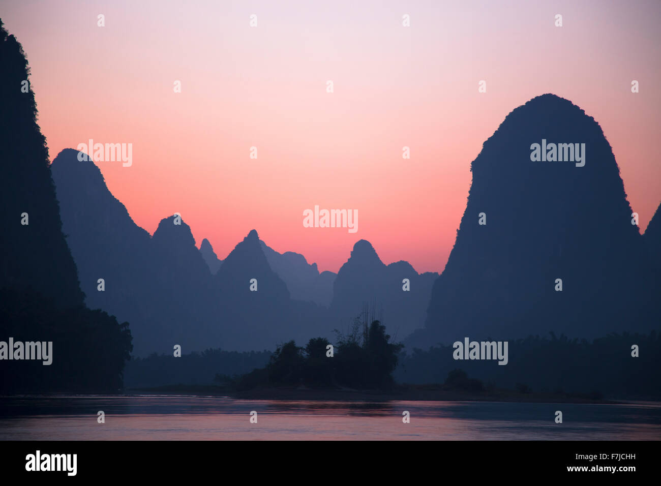 Guilin karst hi-res stock photography and images - Alamy