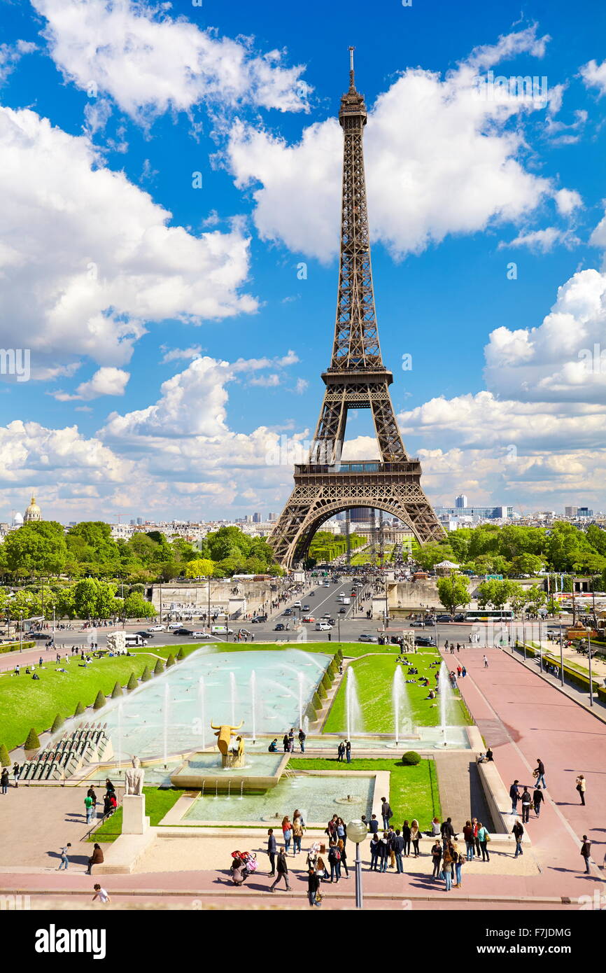 Paris eiffel tower background hi-res stock photography and images - Alamy
