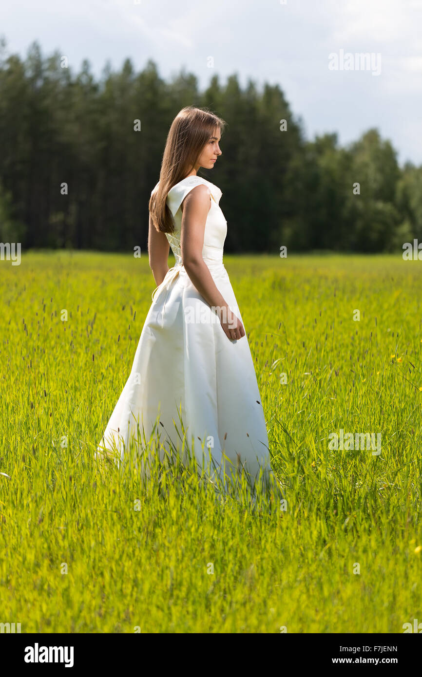 Wedding in the field hi-res stock photography and images - Alamy