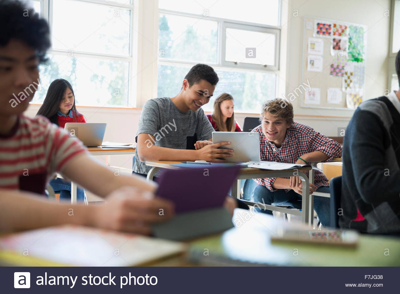 School tablet classroom hi-res stock photography and images - Alamy