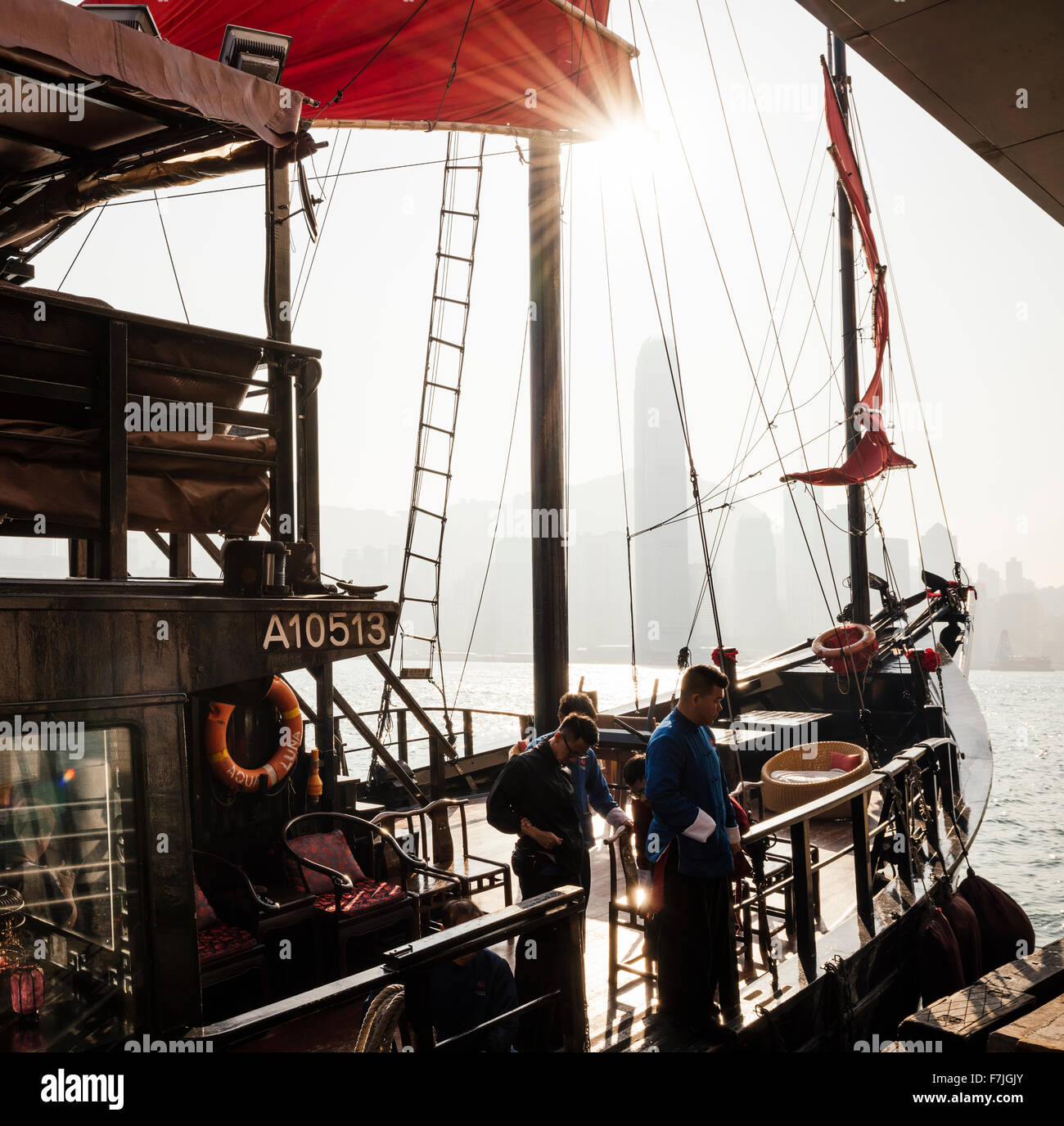 Traditional sailing boat hong kong hi-res stock photography and images ...