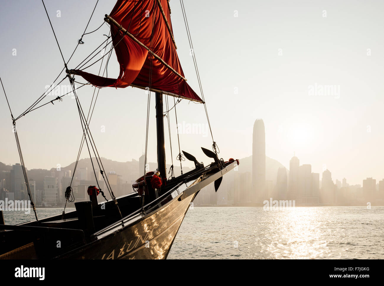 Traditional Chinese Junk sailing in Hong Kong Harbour, Hong Kong, China ...