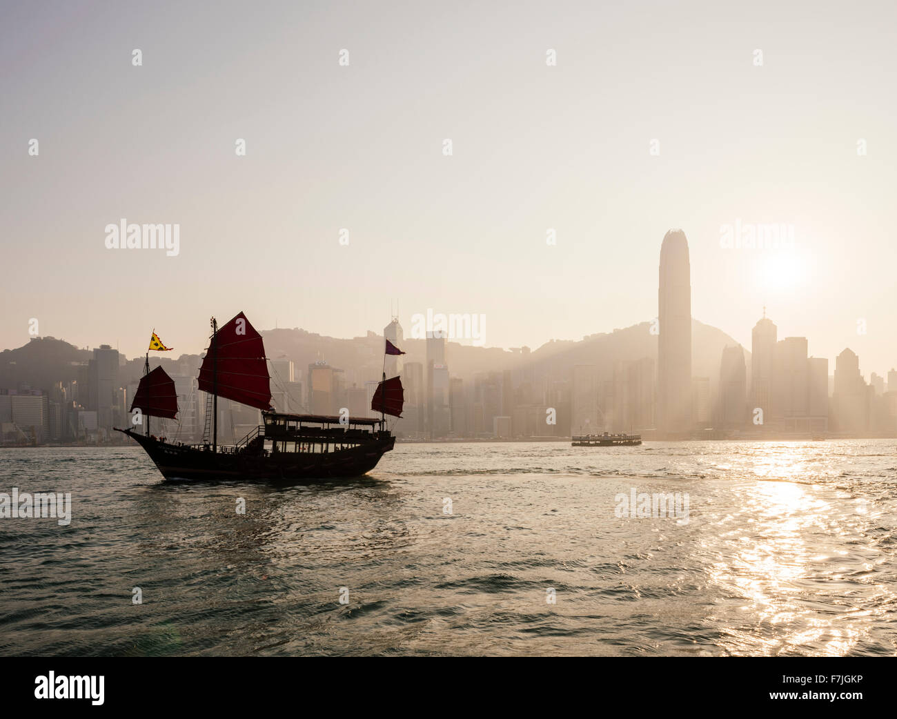 Traditional Chinese Junk sailing in Hong Kong Harbour, Hong Kong, China ...