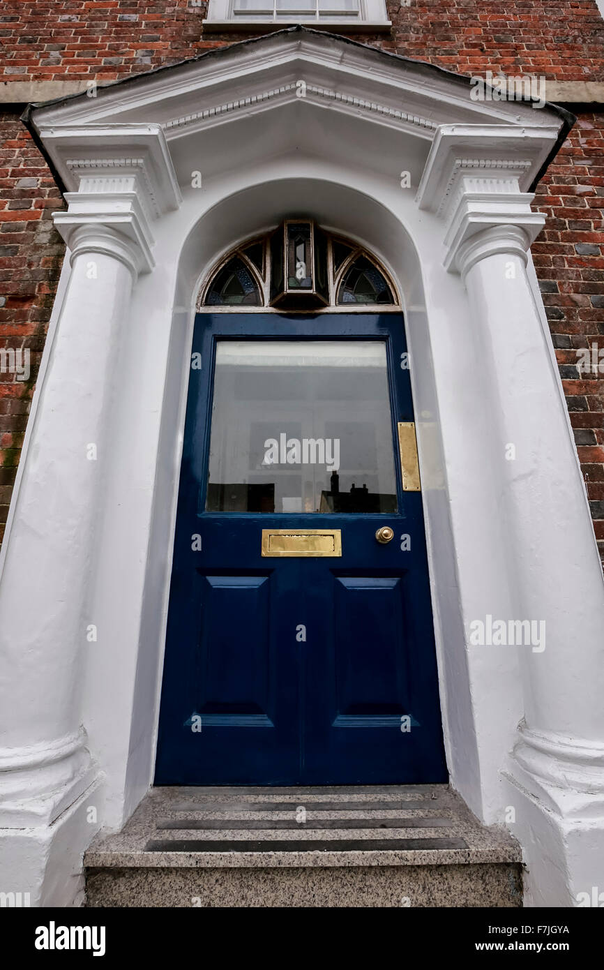 Georgian doorway entrance hi-res stock photography and images - Alamy