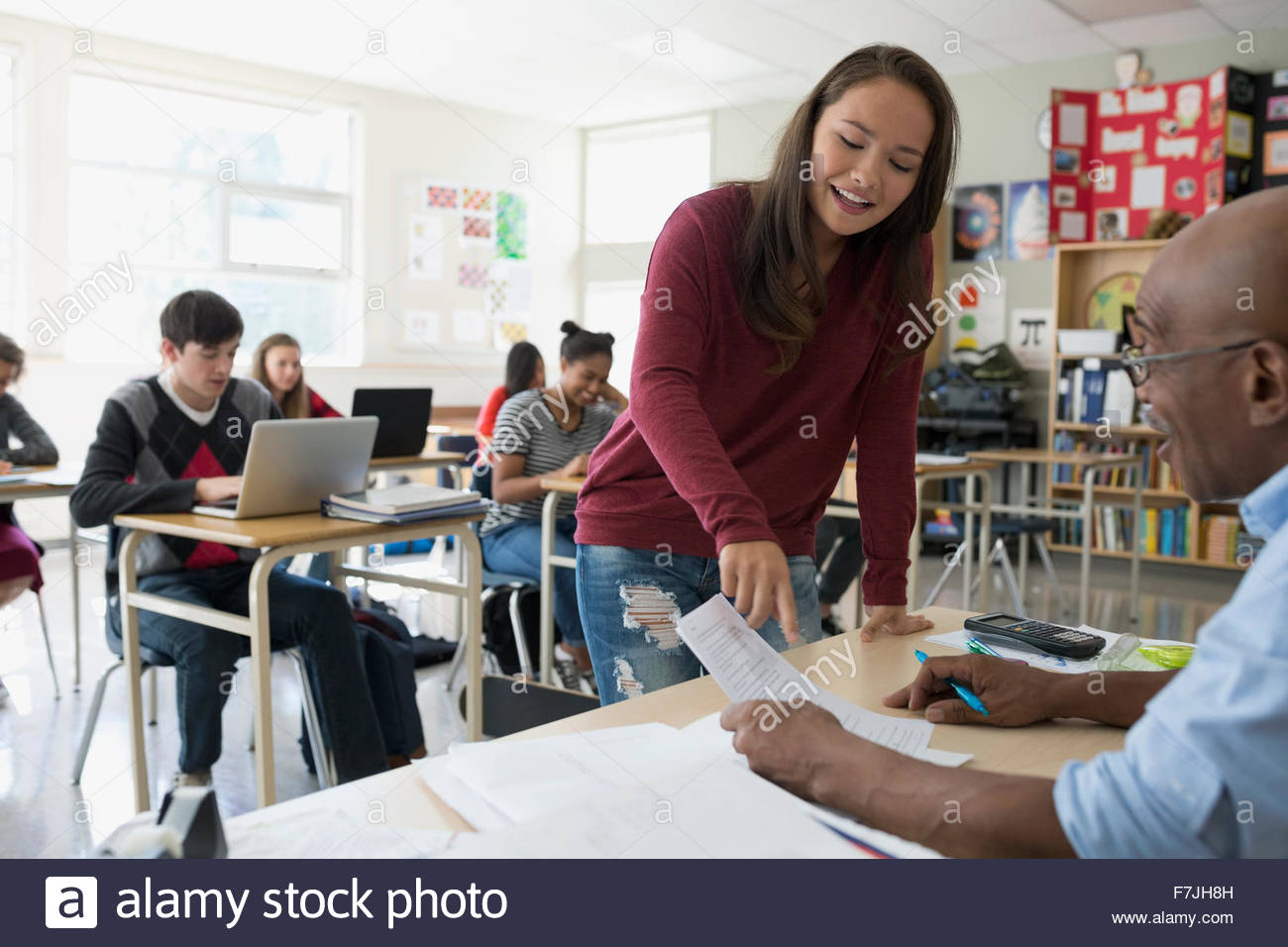 Male teacher classroom hi-res stock photography and images - Alamy