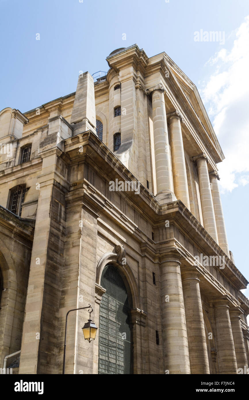 Historic building in Paris France Stock Photo - Alamy