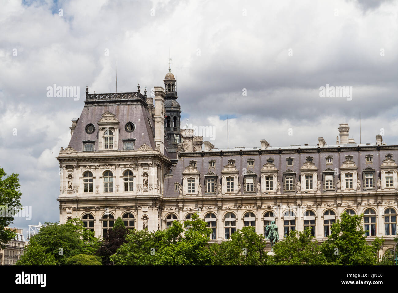 Historic building in Paris France Stock Photo - Alamy