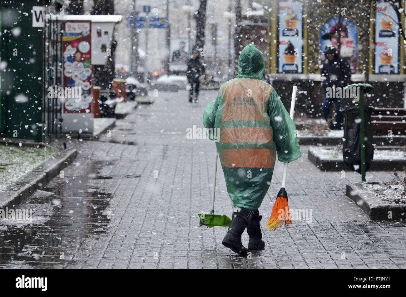 Kiev, Ukraine. 1st Dec, 2015. Weather in Kiev Credit: Nazar Furyk/ZUMA ...