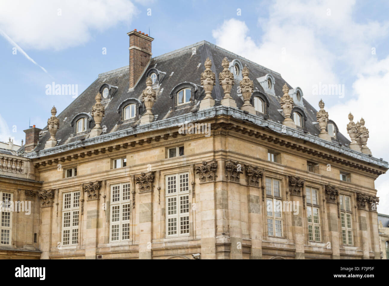 Historic building in Paris France Stock Photo - Alamy