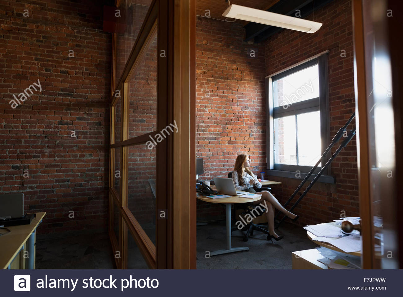 Office window hi-res stock photography and images - Alamy