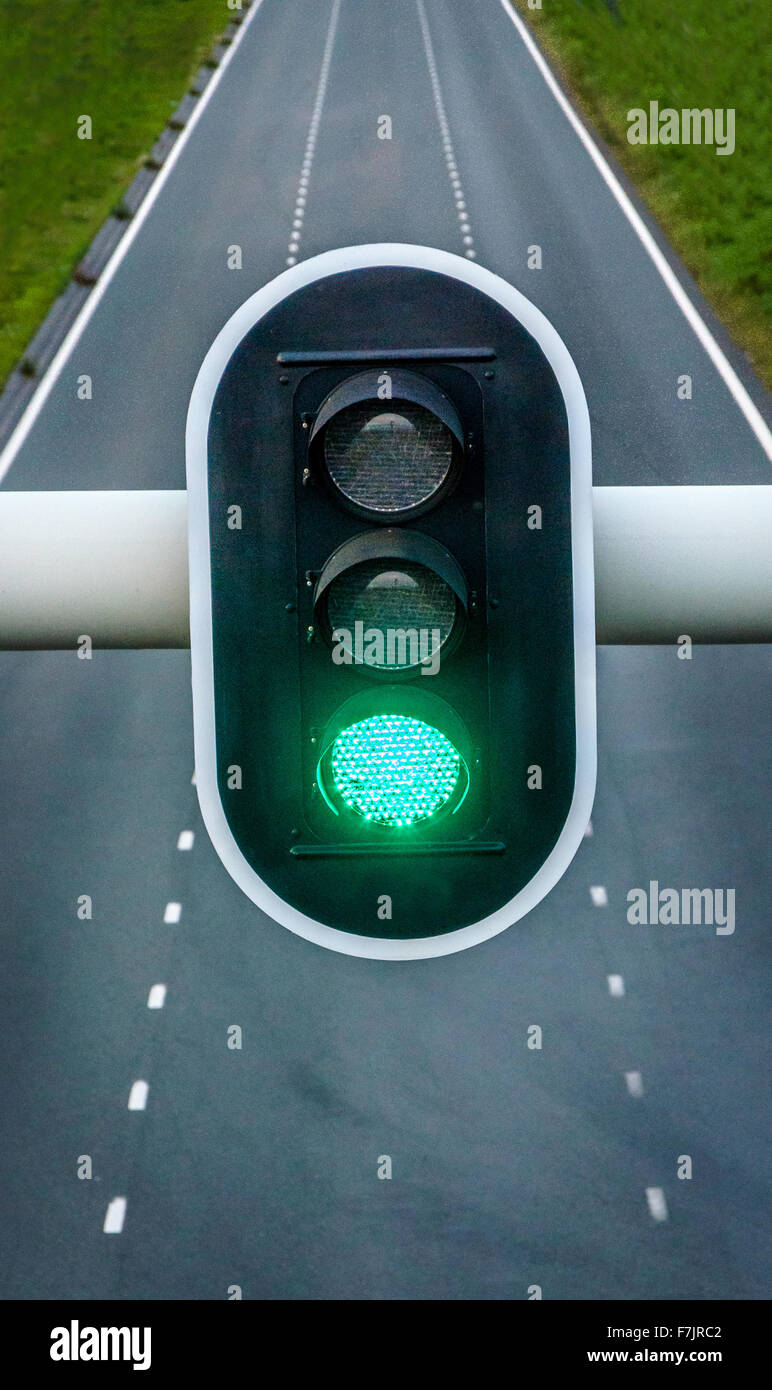Green traffic light Stock Photo - Alamy
