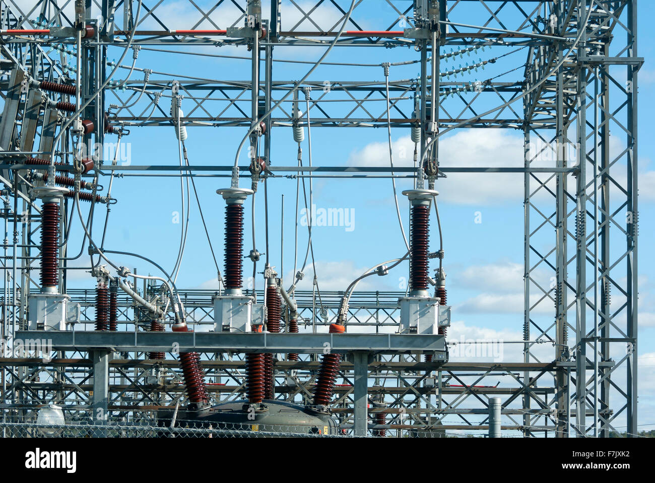 Electricity distribution transformer hi-res stock photography and ... Electricity distribution transformer hi-res stock photography and ...