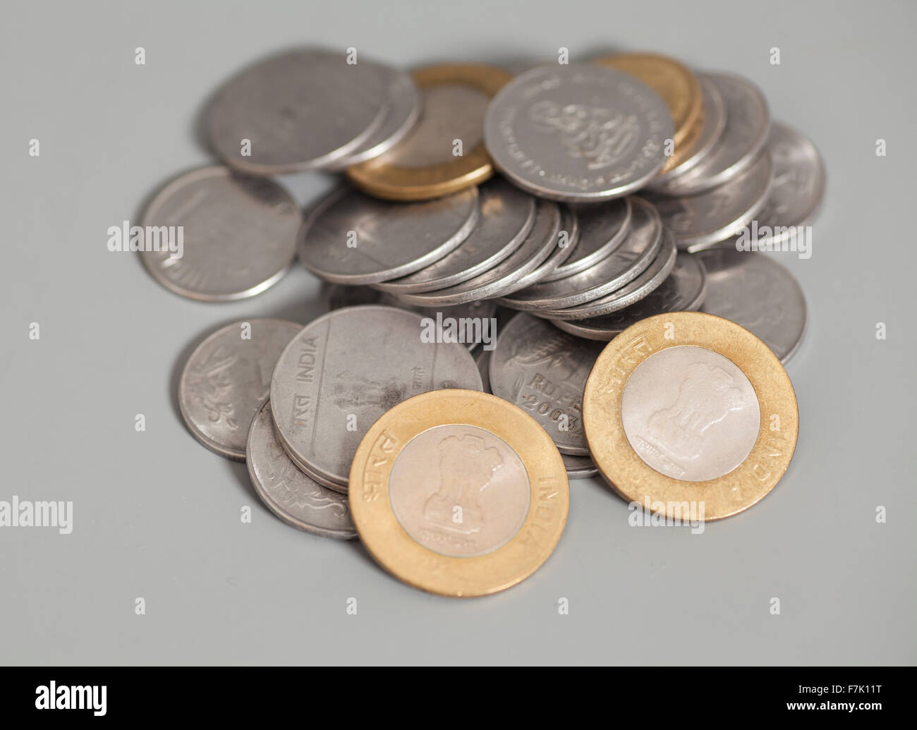 Indian rupees coins hi-res stock photography and images - Alamy