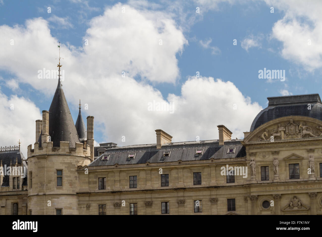 Historic building in Paris France Stock Photo - Alamy