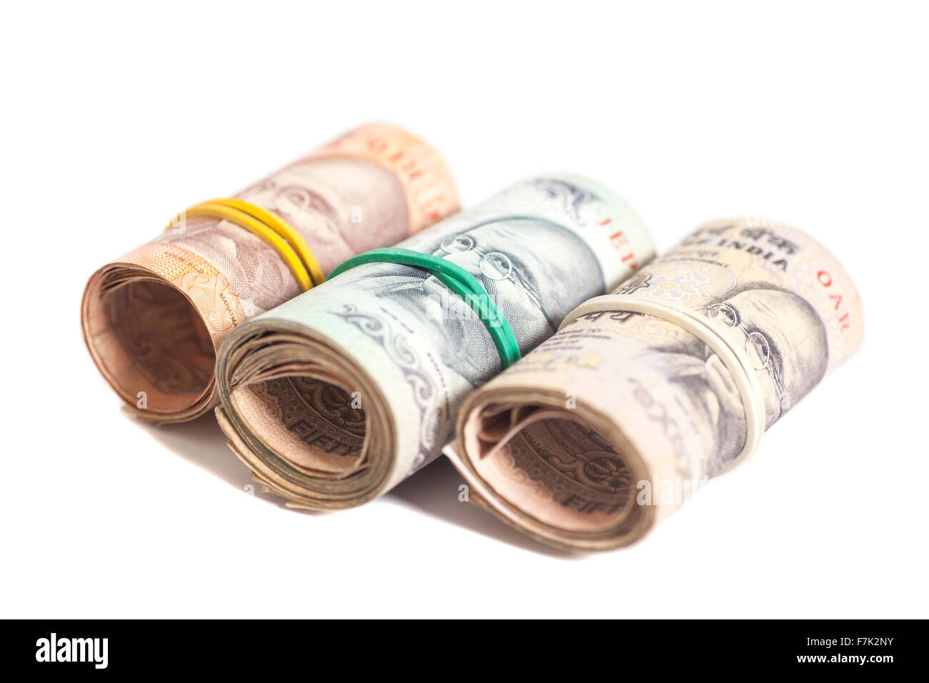 Indian currency bundle 100 rupees hi-res stock photography and images ...