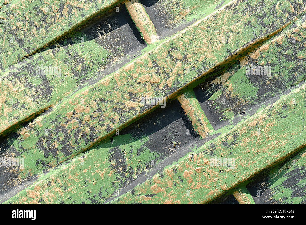 Green metal roof hi-res stock photography and images - Alamy