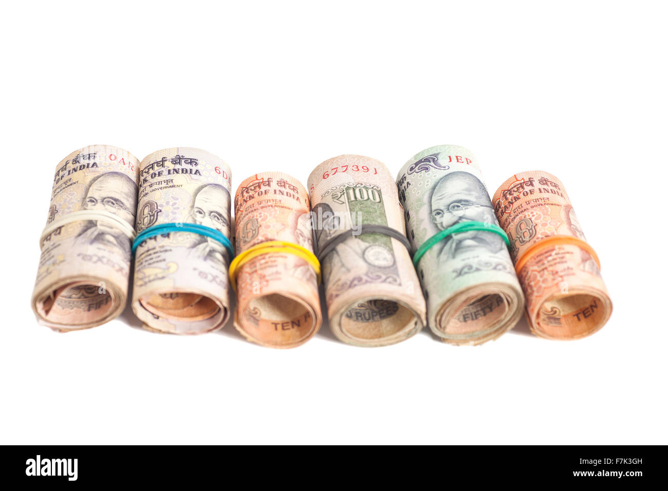 Indian currency bundle 100 rupees hi-res stock photography and images ...