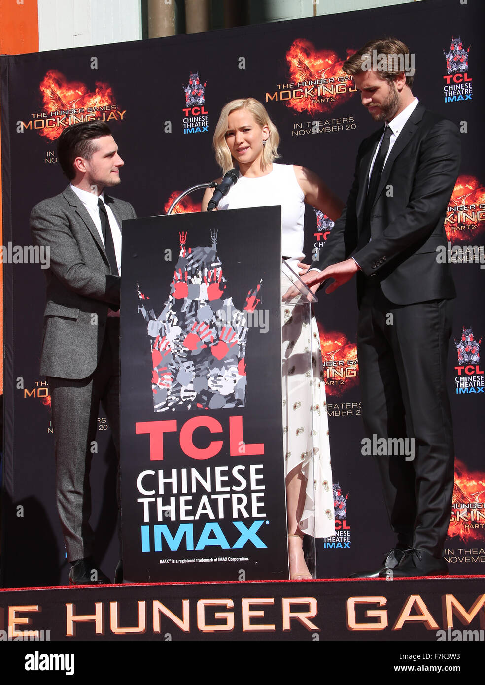 'The Hunger Games: Mockingjay, Part 2' cast hand and footprint ceremony ...