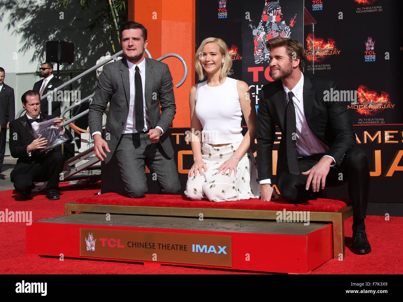 'The Hunger Games: Mockingjay, Part 2' cast hand and footprint ceremony ...