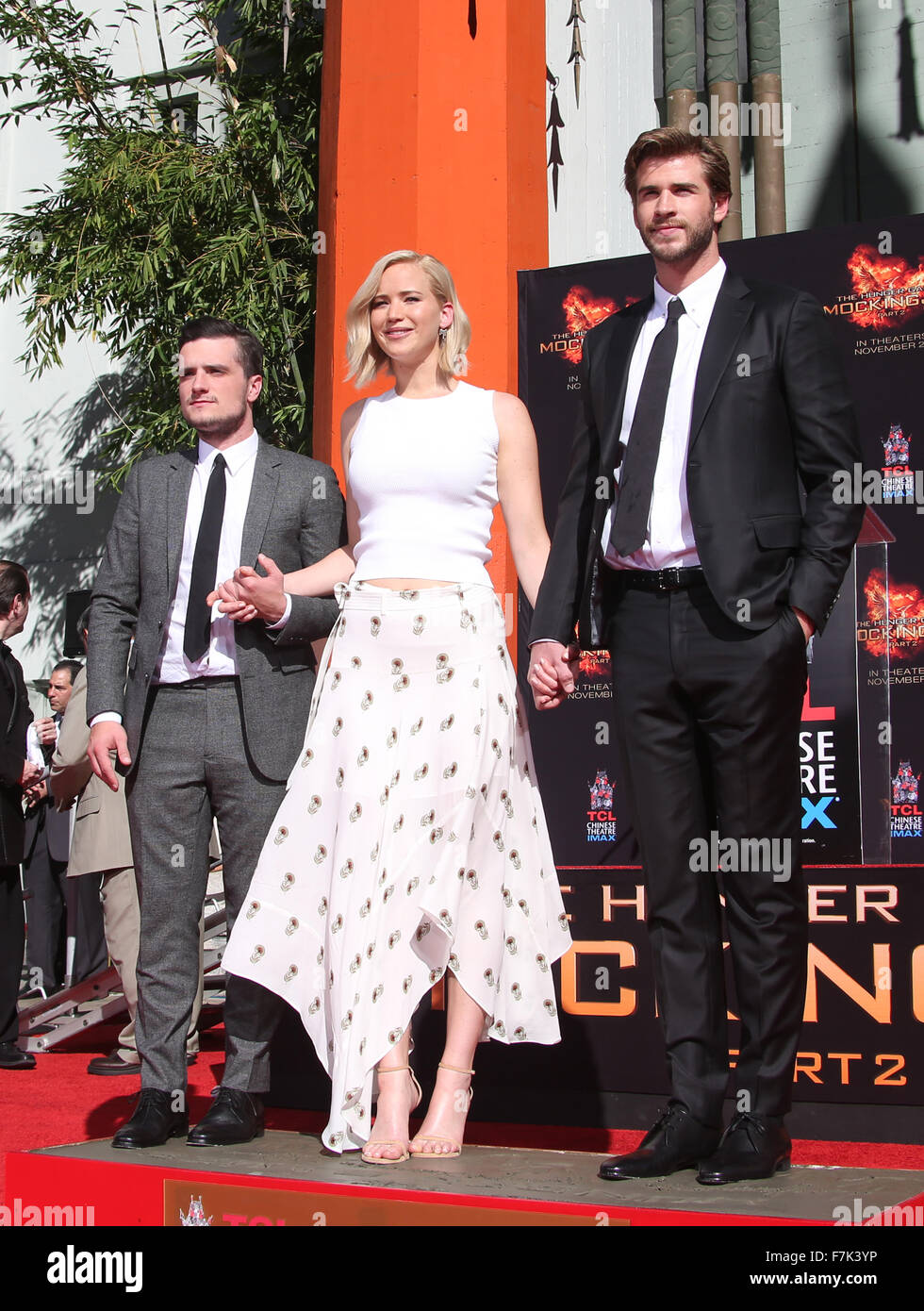 'The Hunger Games: Mockingjay, Part 2' cast hand and footprint ceremony ...