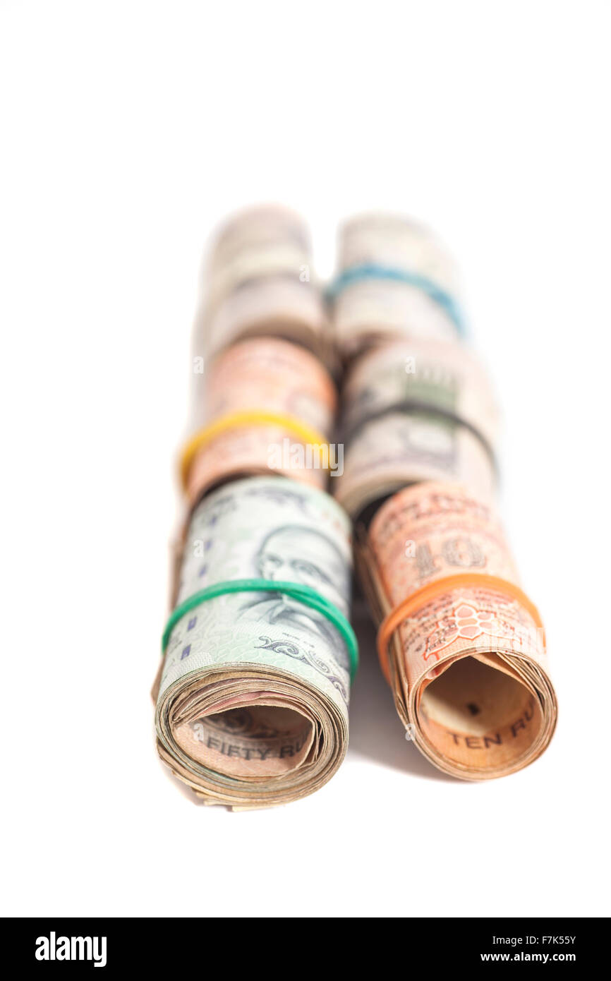 Indian currency bundle 100 rupees hi-res stock photography and images ...