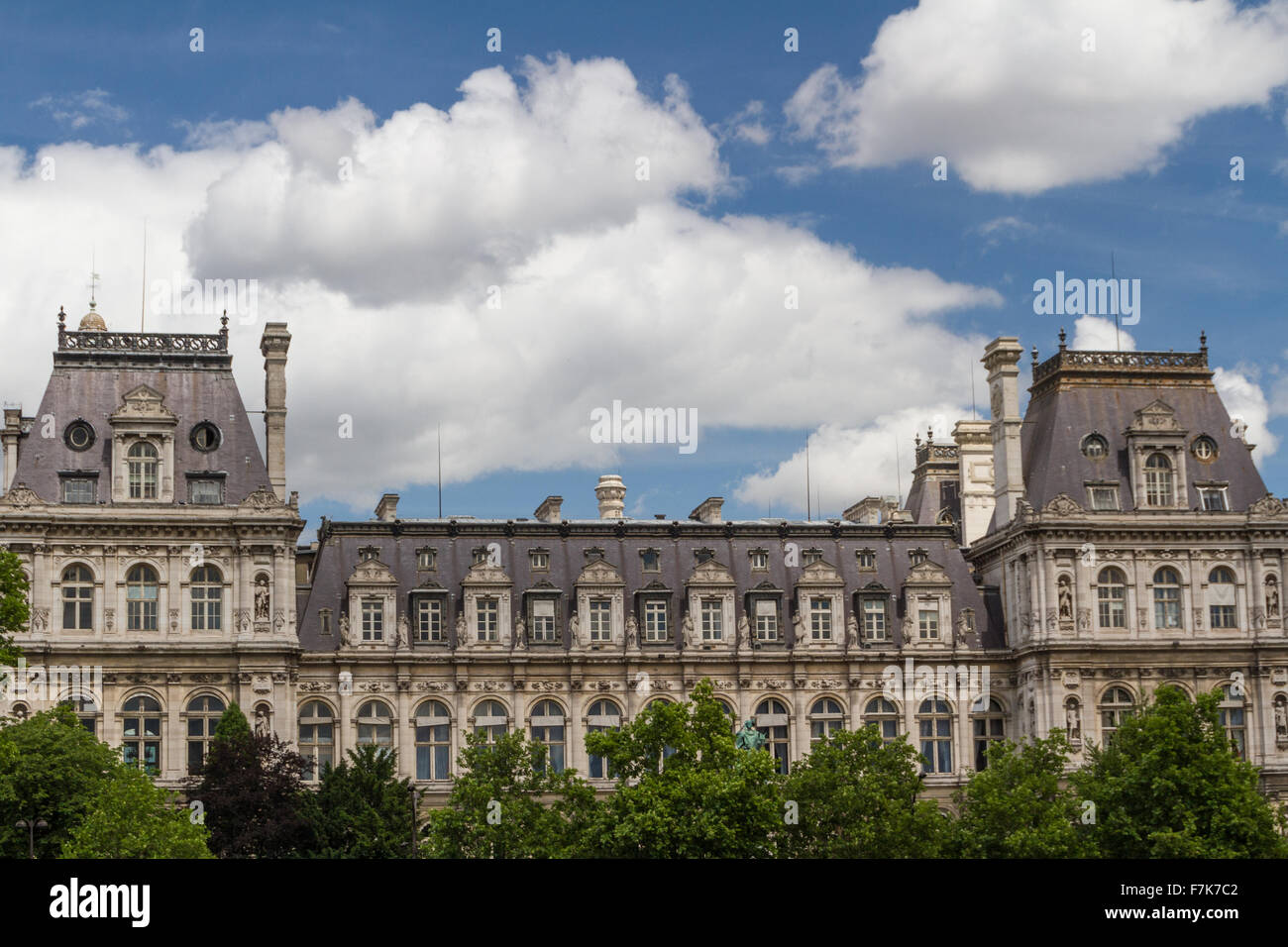 Historic building in Paris France Stock Photo - Alamy