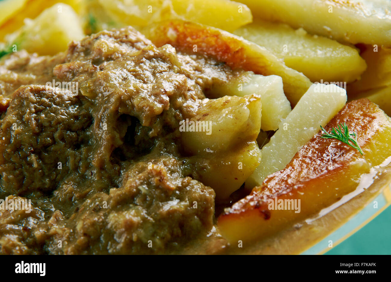 Stoofvlees - Dutch Stoverij, traditional Belgian and French Flemish ...