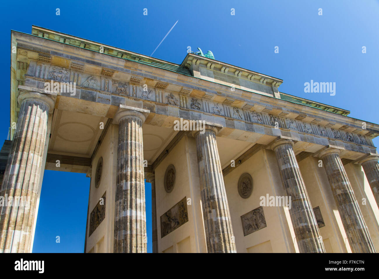 The Brandenburger Tor (Brandenburg Gate) is the ancient gateway to ...